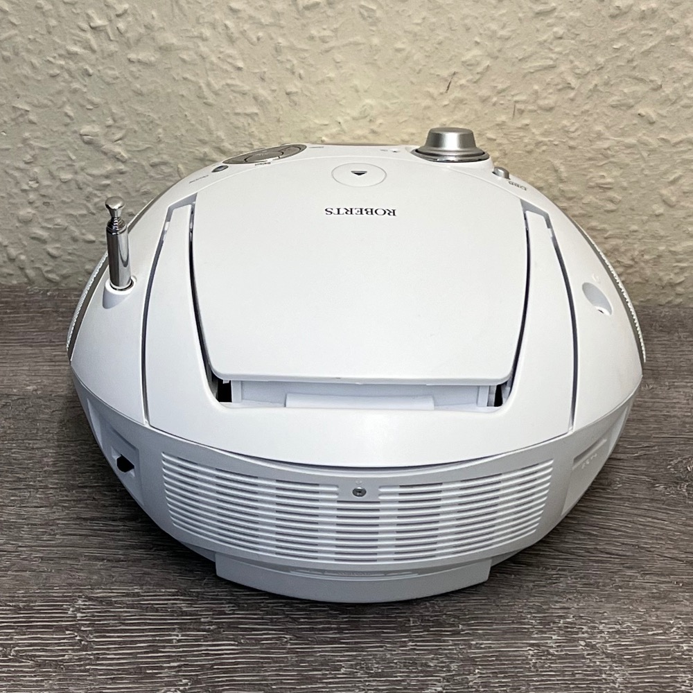 ROBERTS RADIO ZOOMBOX 3 DAB/DAB+/FM RDS/CD PLAYER WITH SD AND USB - Own4Less